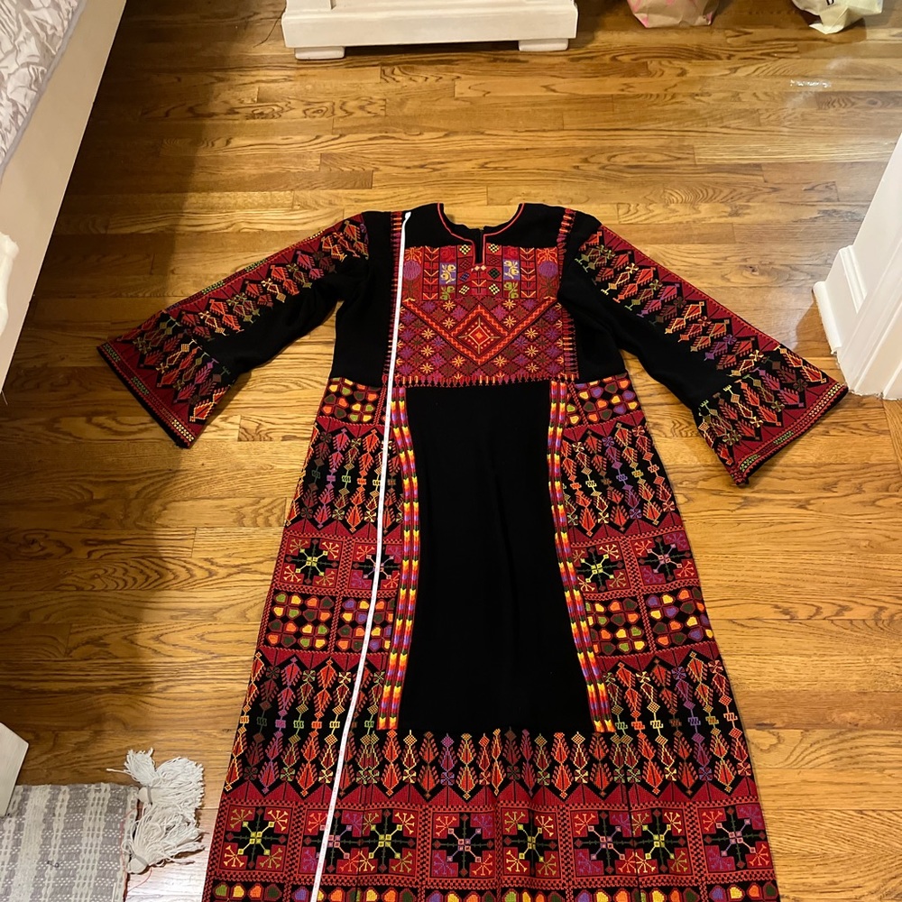 Custom Made Traditional Palestinian Thobe - Gem